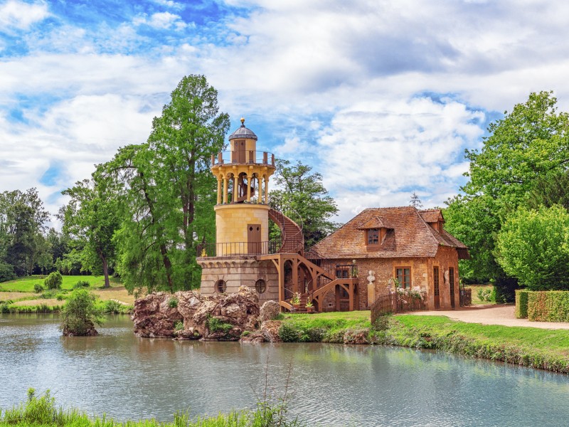 Guided Tours of Versailles Featuring the Queen’s Hamlet